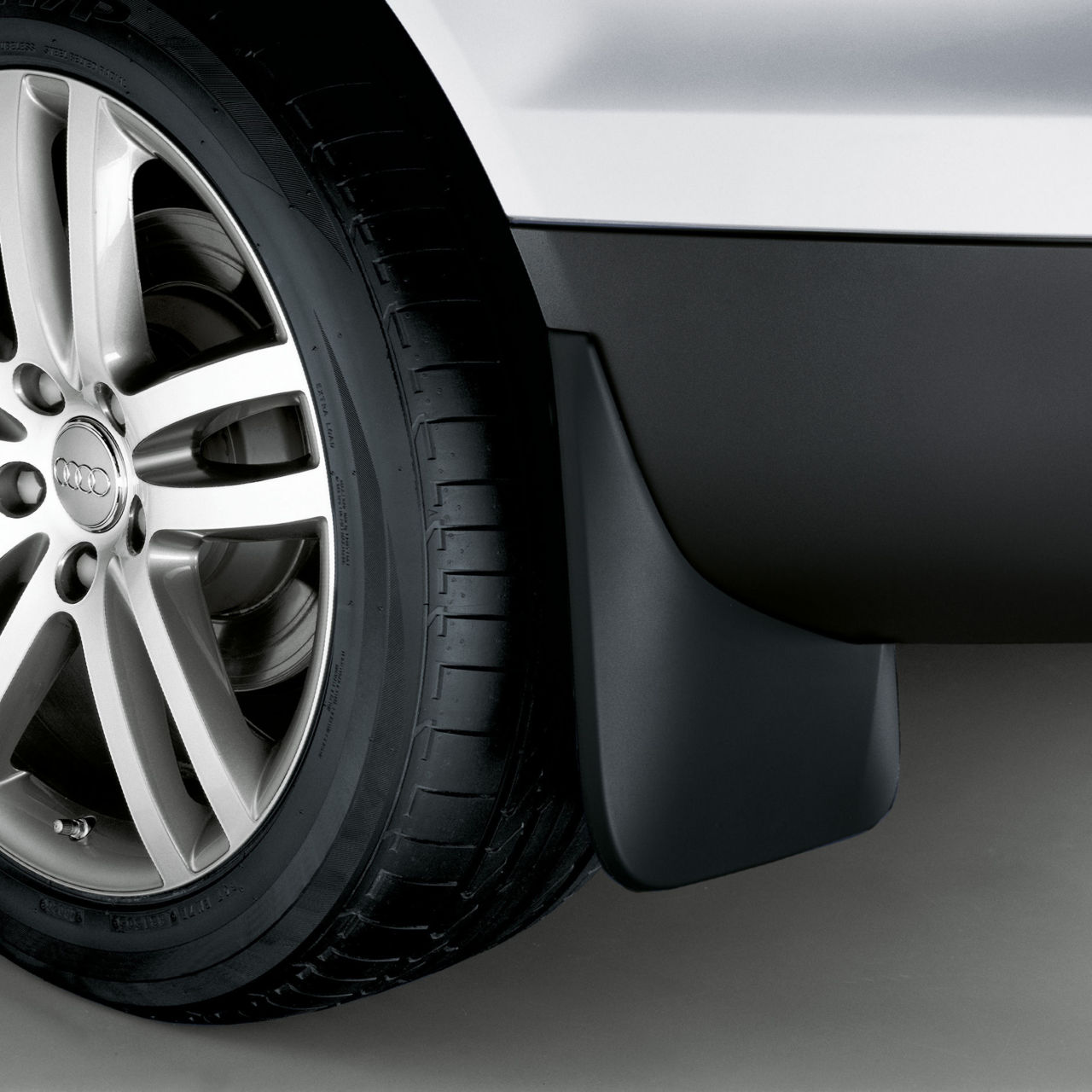 Mud flaps - Find accessories now – Audi Genuine Accessories
