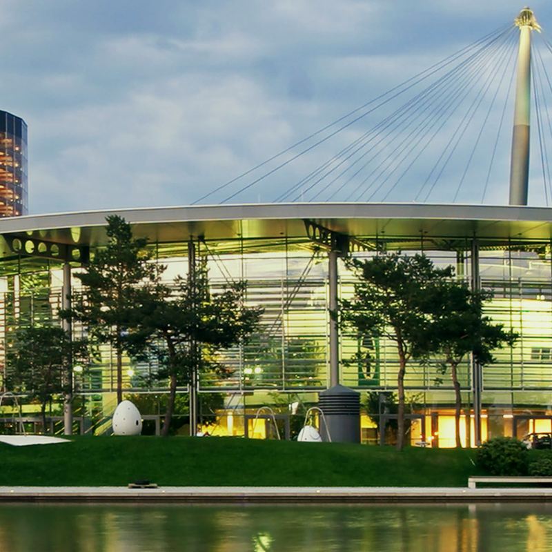 Jobs & Careers for University Graduates