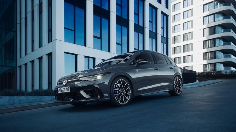 The new Golf R: star of the R brand | Performance Hatch | Volkswagen ...