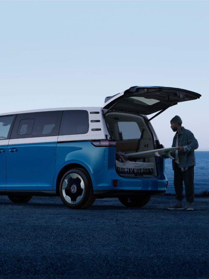 2025 VW ID. Buzz: The 3-Rows Electric Bus | Volkswagen