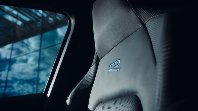 The new Golf R: star of the R brand | Performance Hatch | Volkswagen ...