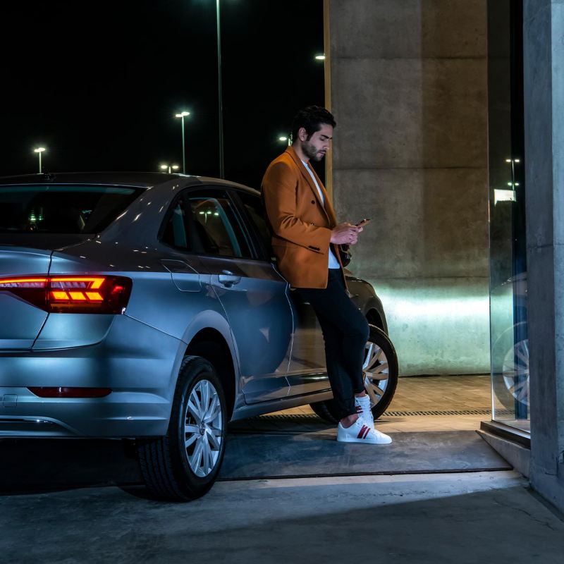 Autos Familiares y Sedán - Precios y Modelos | VW