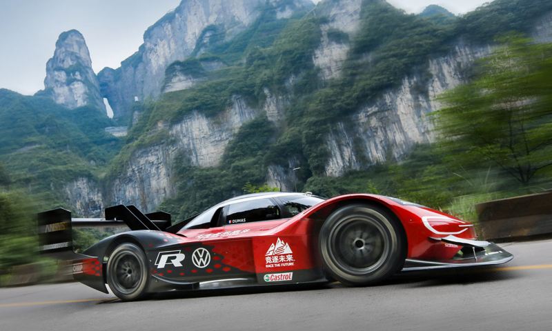 VW ID. R | Elektrisk racerbil | Oplev bilen og læs mere her